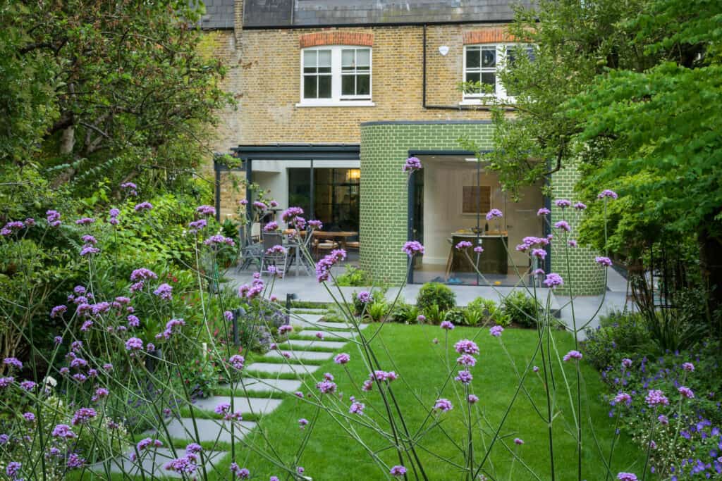 Landscapers For Building Contractors London | Acacia Gardens